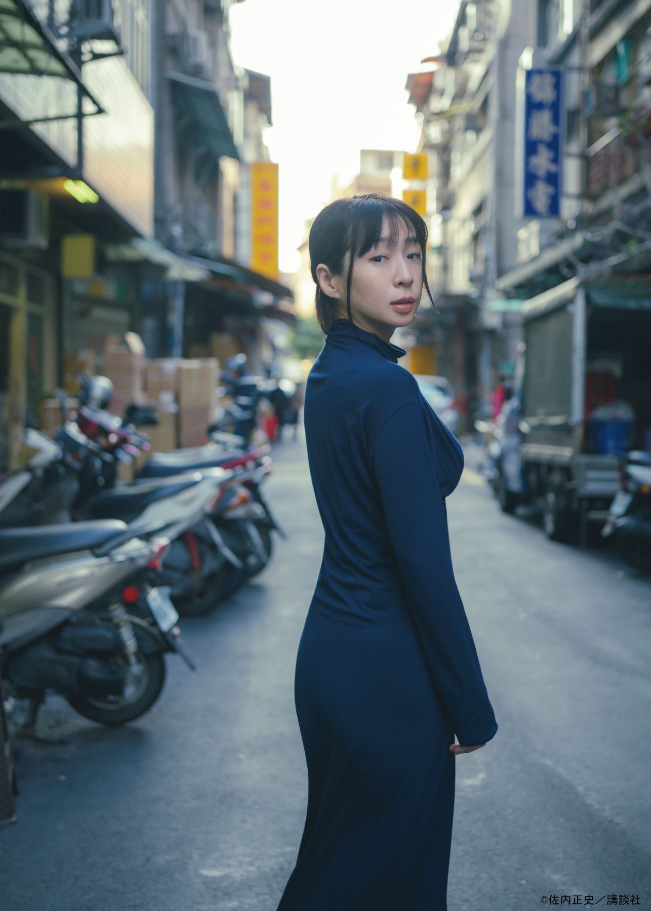 【画像まとめ】酒井若菜、13年ぶりの写真集を発売！デビュー30周年を記念