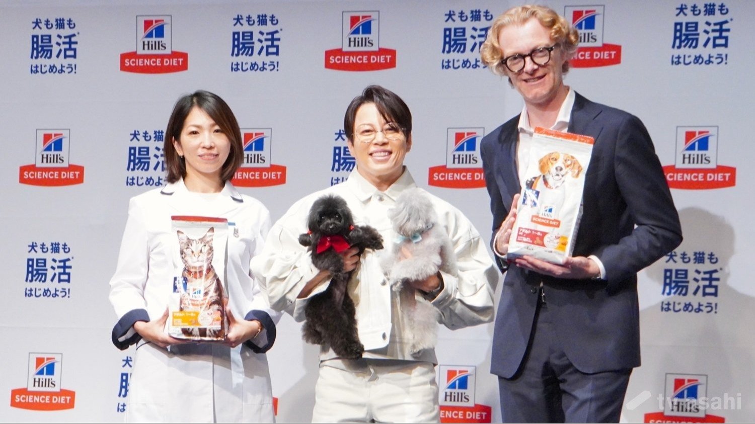 【画像まとめ】西川貴教、愛犬2匹とイベント登場「一緒に生活してくれることが僕にとって幸せ」